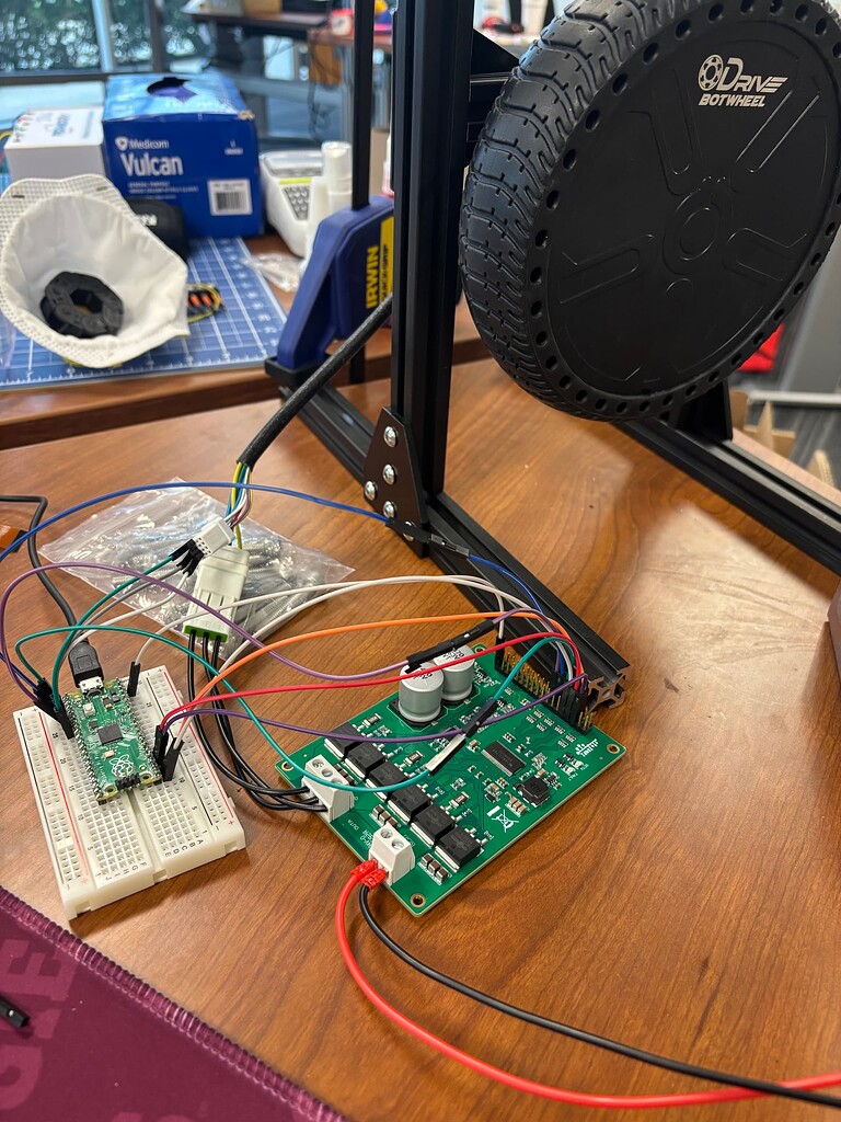 DRV8302 + ODrive Botwheels + Pi Pico Shaking Motor in torque and open ...